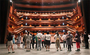 Backstage Tour at the Opera House (the 3rd and the 27th of November ...