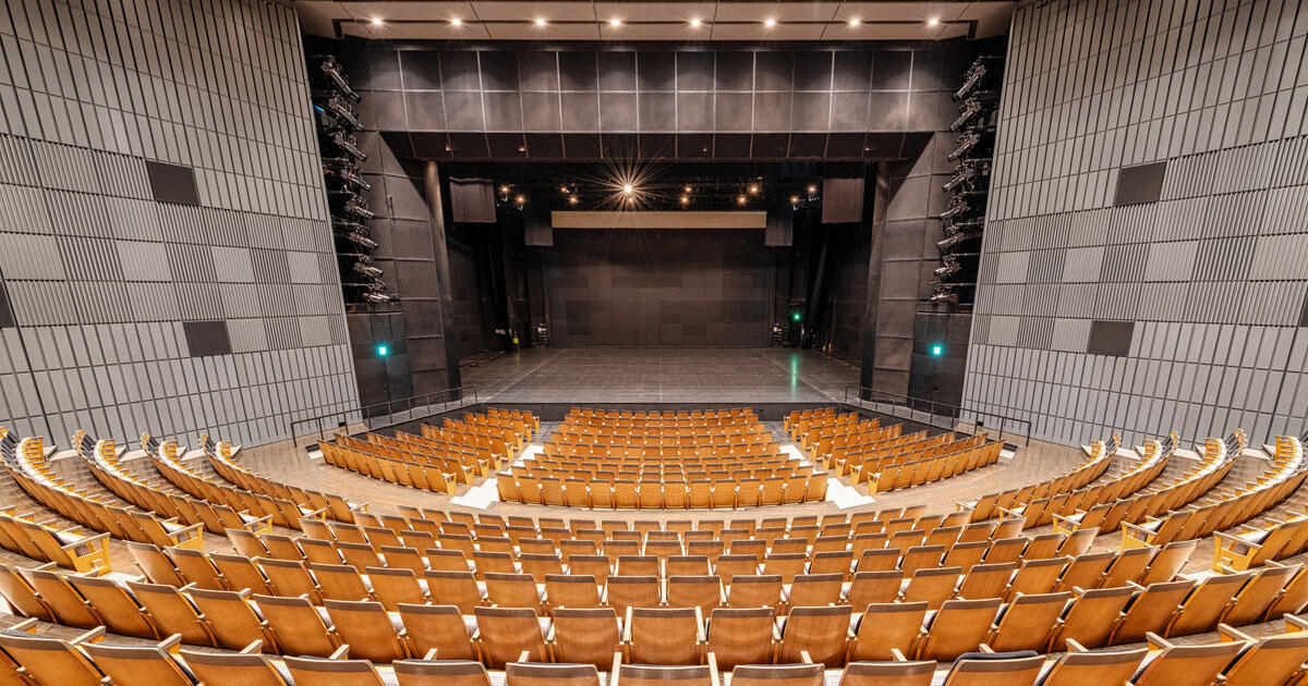 Playhouse | NEW NATIONAL THEATRE, TOKYO