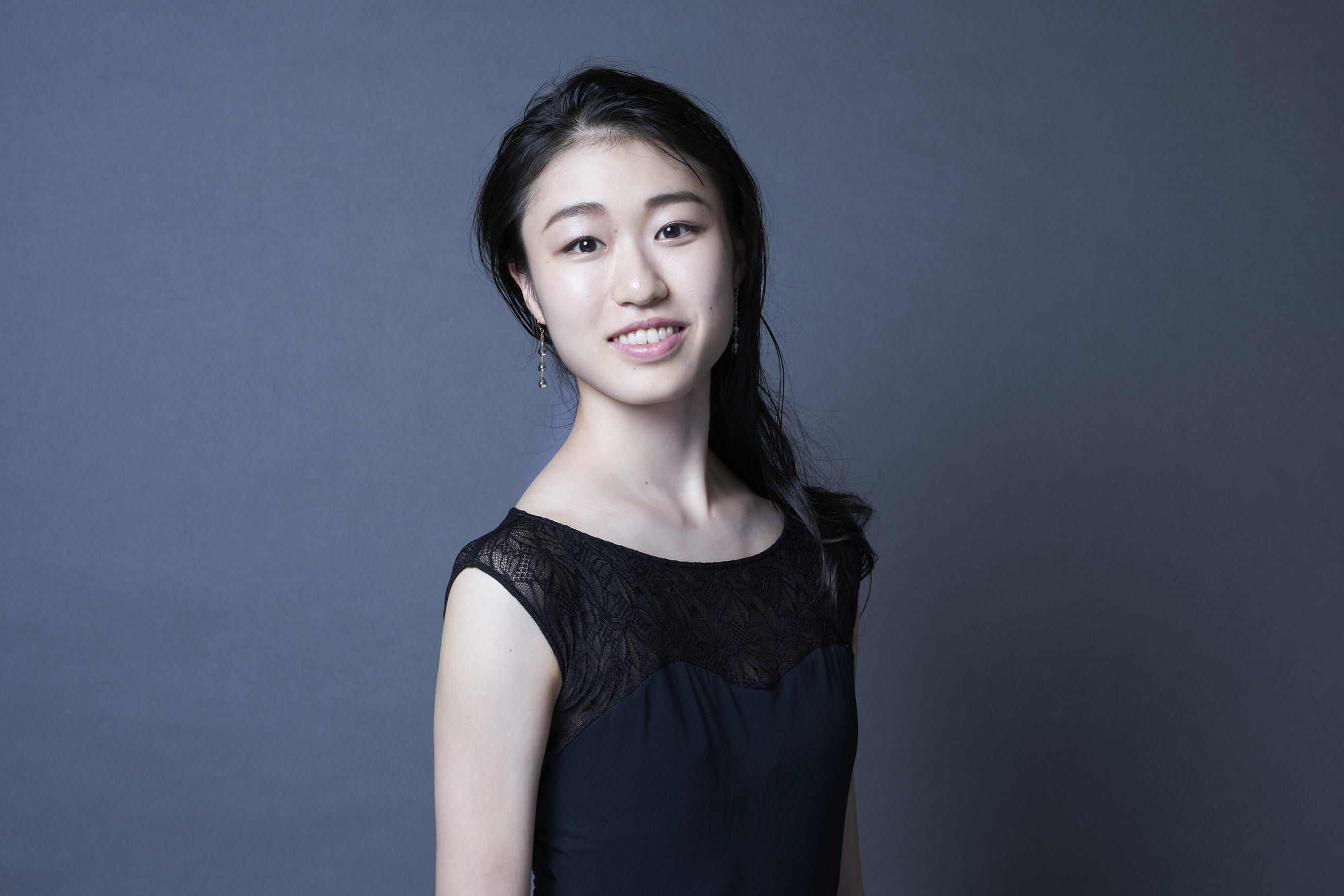 YOSHIDA Akari | Soloist | NEW NATIONAL THEATRE, TOKYO